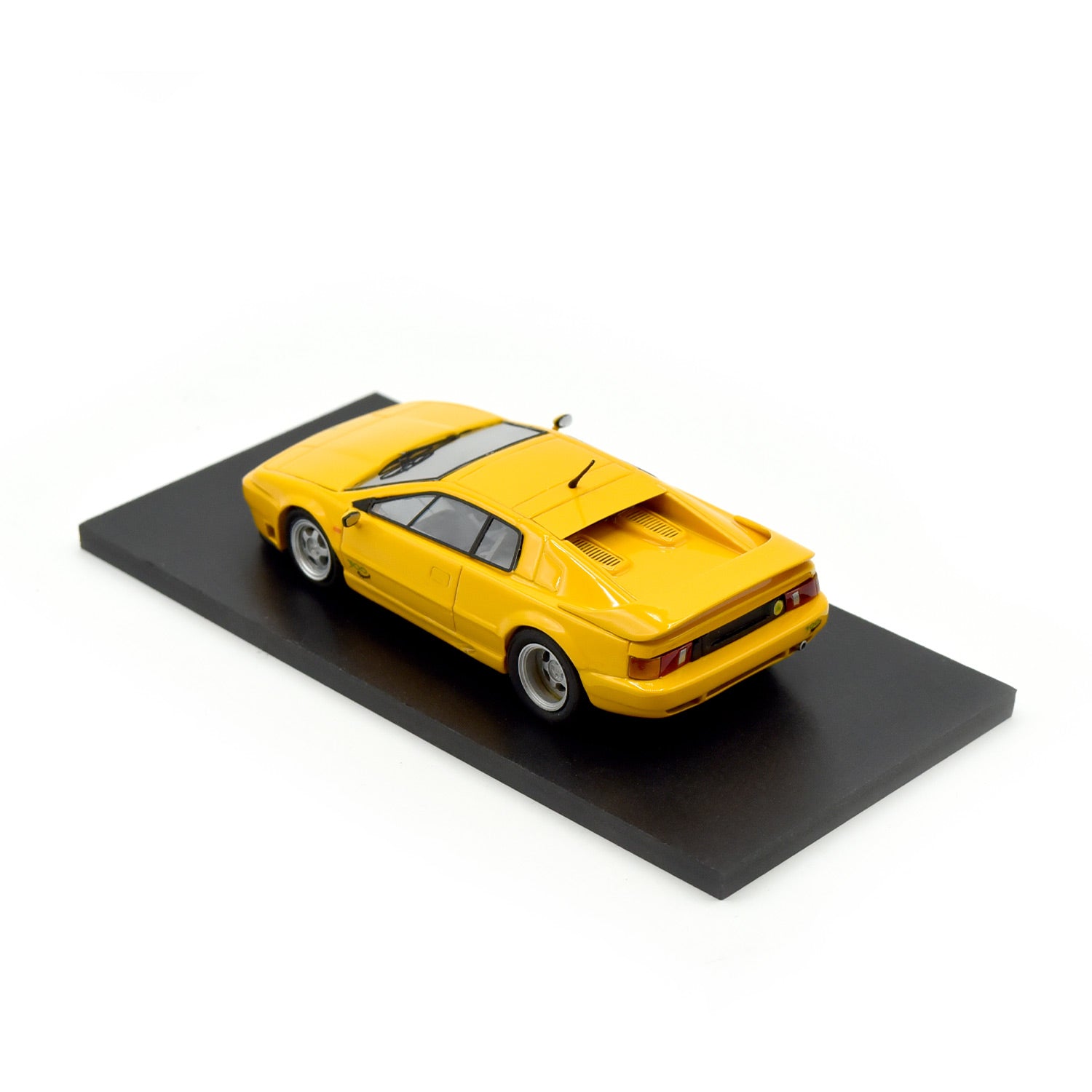 1994 Lotus Esprit Sport 300 "Camel Yellow" – Brooklin Models